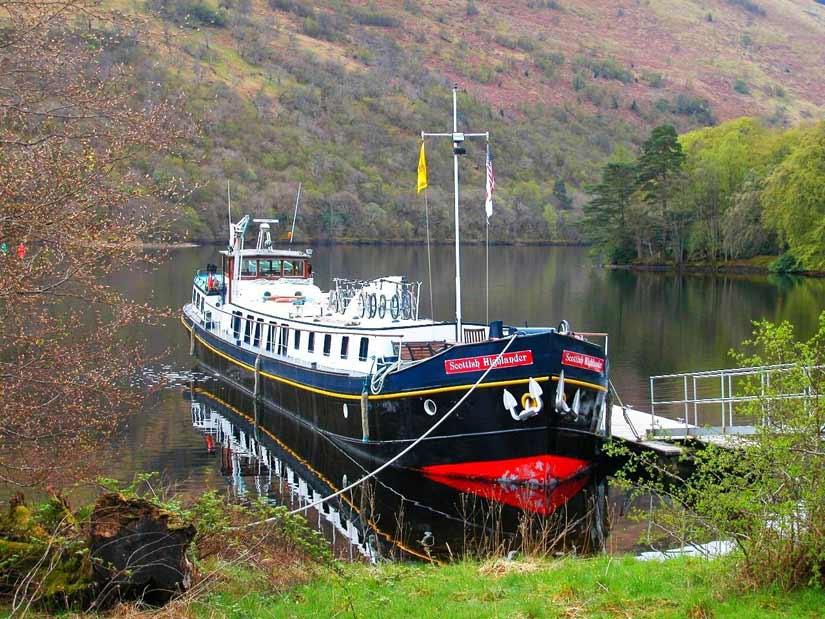Scottish Highlander river, canal and loch vacations in Scotland