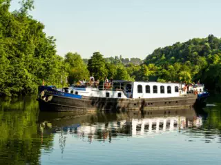 Hotel barges, the best cruises on the canals and rivers in France and ...