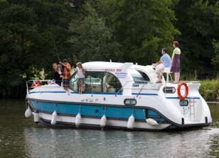 Self-drive boat rentals and barge charter cruises on canals, rivers ...