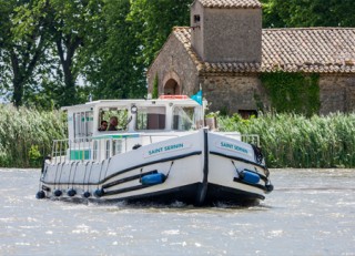 Self-drive boat rentals and barge charter cruises on canals, rivers ...